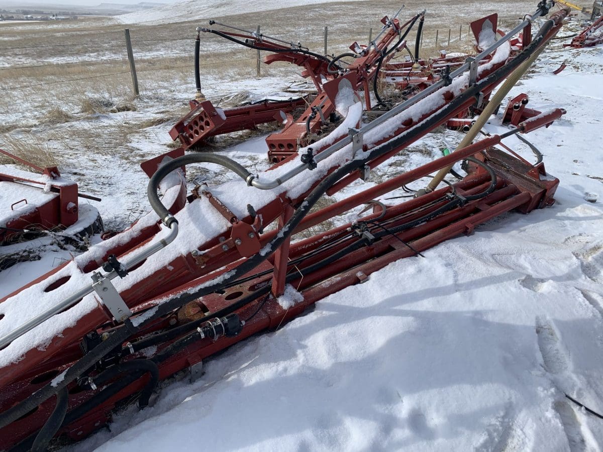 Case 810 Booms and Many Other Parts | Greyn’s Fertilizer Supply