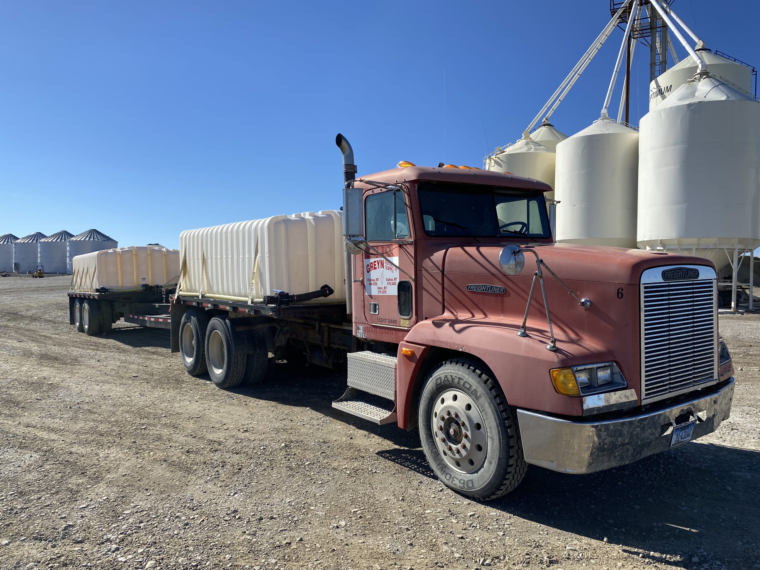 1990 Freightliner Liquid Tender with Pup | Greyn’s Fertilizer Supply
